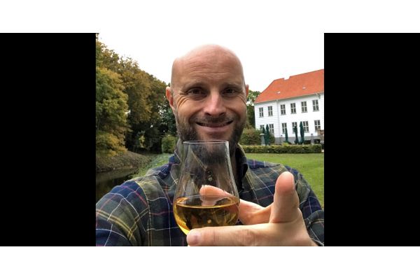 Denne 12-års fødselsdag er historisk: Fary Lochan frigiver sin første 12-års whisky